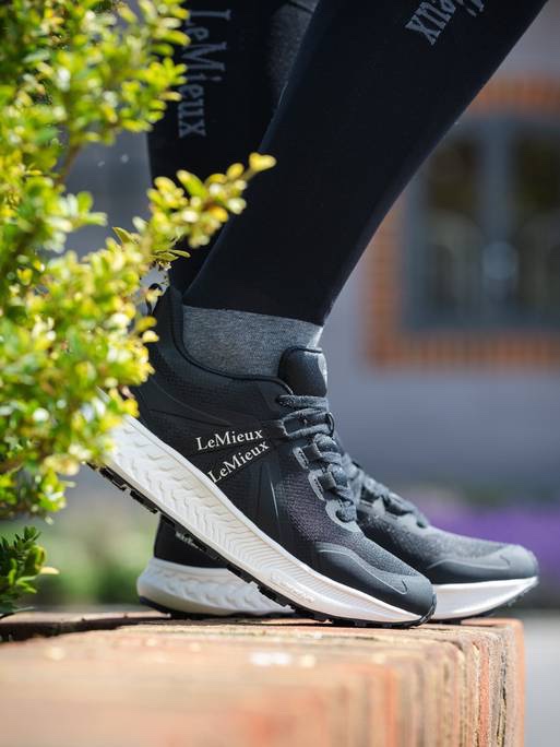 LeMieux Trax Waterproof Trainers Black – Elite Equine Tack Emporium